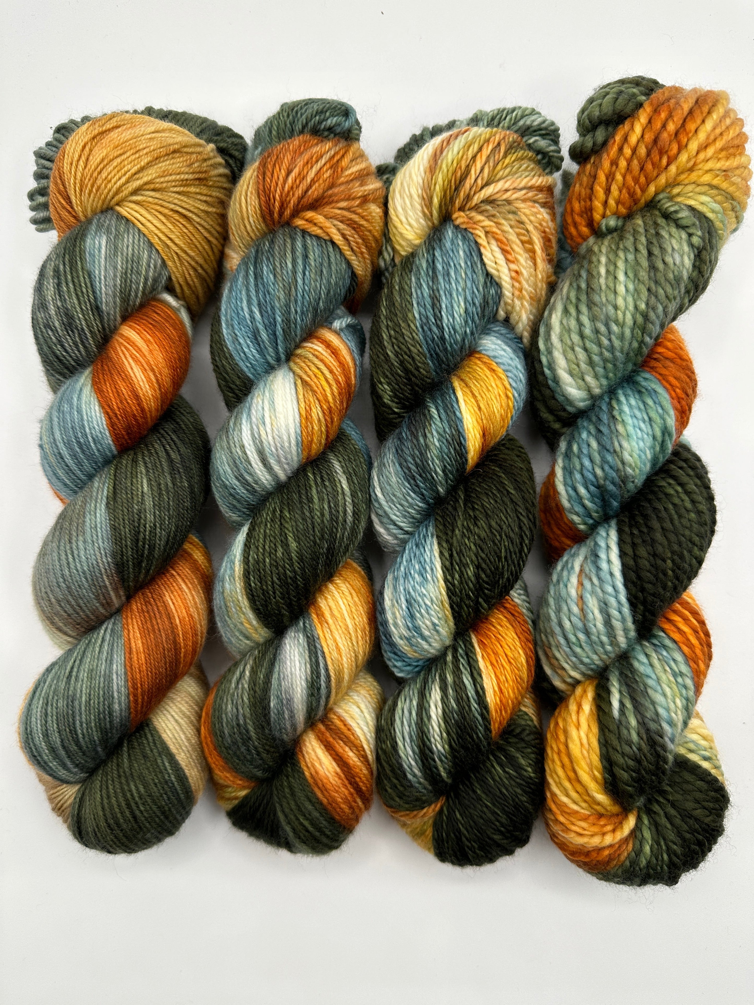 Autumns Embrace - Hand-Dyed Merino Wool Yarn – Arcane Fibre Works
