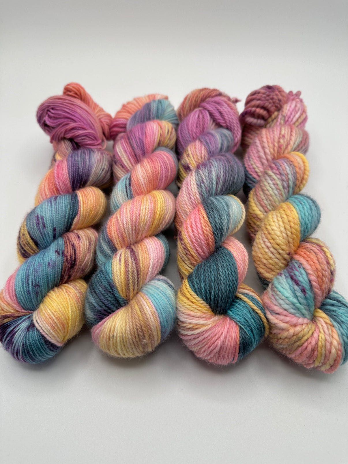 Some Peace And Quiet - Hand-Dyed Merino Wool Yarn – Arcane Fibre Works