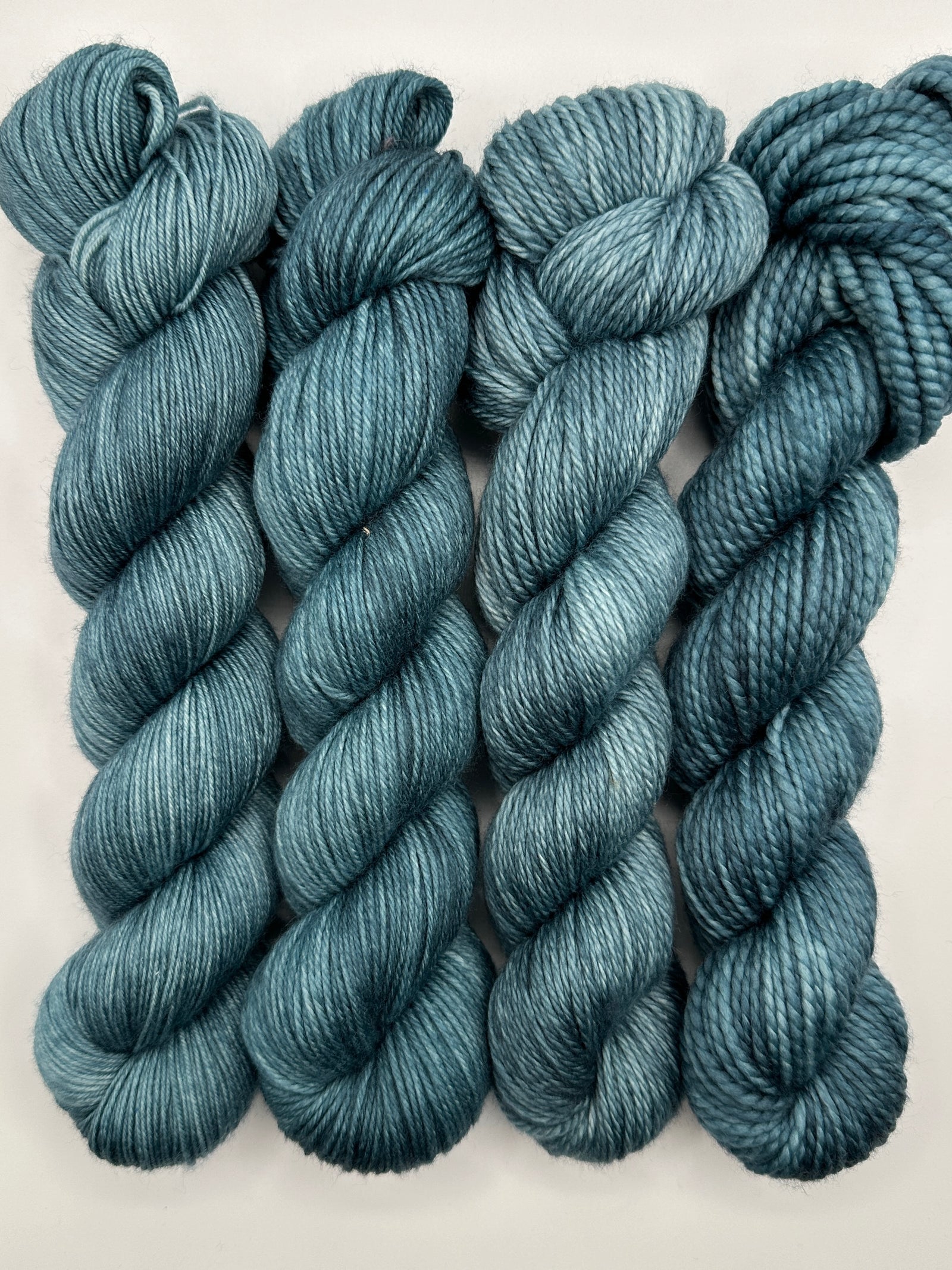 Teal Hand Dyed Merino Wool Yarn – Arcane Fibre Works